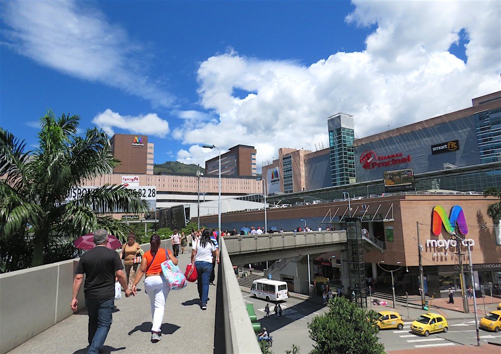 CENTRO COMERCIAL Y OUTLET MAYORCA – Medellin