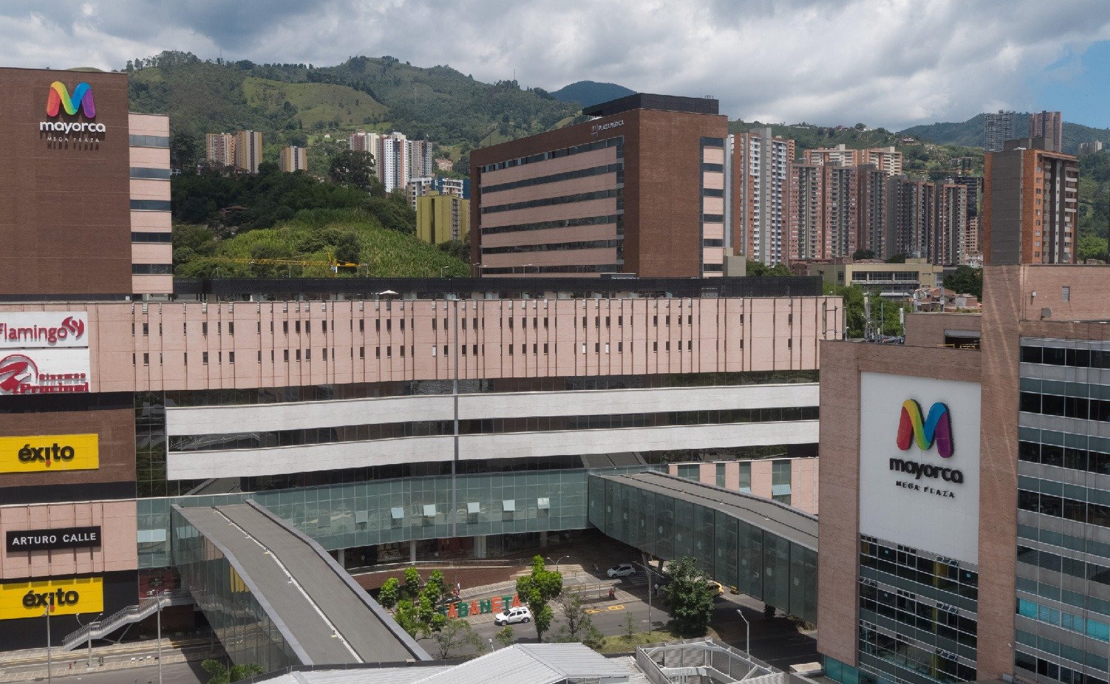 CENTRO COMERCIAL Y OUTLET MAYORCA – Medellin